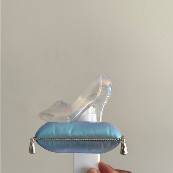 Bath & Body Works | Design | Bath Body Works Cinderella Wallflower Plug ...